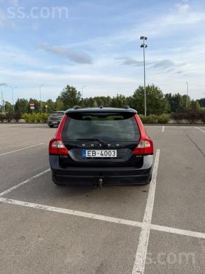 Melns Volvo V70 2008 Ogre, ar dzinēja tilpumu 2.40 L un nobraukumu 265 tūkst. km par 4301 €, foto 5 vietnē AUTOMOTO.COM.LV