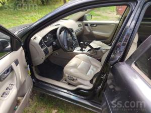 Melns Volvo V70 2008 Daugavpils, ar dzinēja tilpumu 2.40 L un nobraukumu 316 tūkst. km par 1200 €, foto 3 vietnē AUTOMOTO.COM.LV