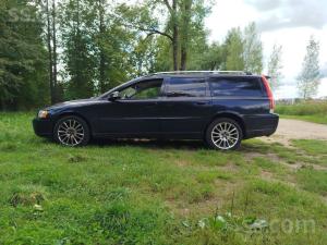Melns Volvo V70 2008 Daugavpils, ar dzinēja tilpumu 2.40 L un nobraukumu 316 tūkst. km par 1200 €, foto 6 vietnē AUTOMOTO.COM.LV