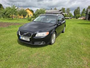 Black Volvo V70 2008 in Valmiera, with an engine capacity of 2.40 L and mileage of 342 thousand km for 3500 €, photo  on AUTOMOTO.COM.LV