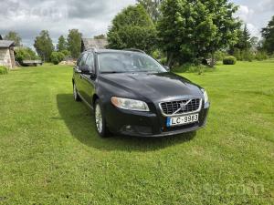 Melns Volvo V70 2008 Valmiera, ar dzinēja tilpumu 2.40 L un nobraukumu 342 tūkst. km par 3500 €, foto 3 vietnē AUTOMOTO.COM.LV