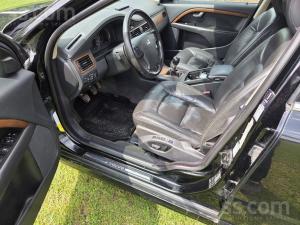 Melns Volvo V70 2008 Valmiera, ar dzinēja tilpumu 2.40 L un nobraukumu 342 tūkst. km par 3500 €, foto 6 vietnē AUTOMOTO.COM.LV