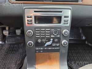 Melns Volvo V70 2008 Valmiera, ar dzinēja tilpumu 2.40 L un nobraukumu 342 tūkst. km par 3500 €, foto 12 vietnē AUTOMOTO.COM.LV