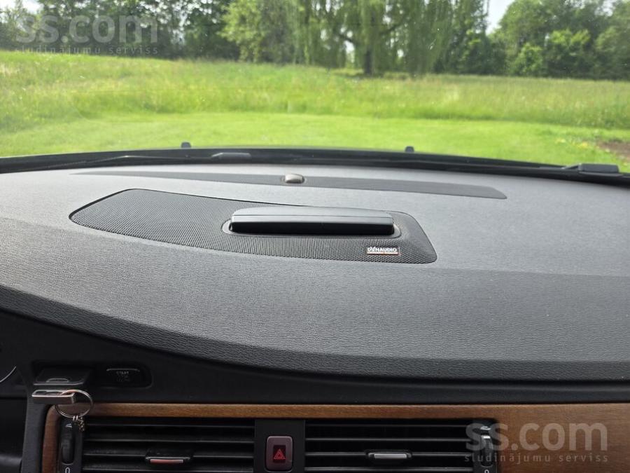 Melns Volvo V70 2008 Valmiera, ar dzinēja tilpumu 2.40 L un nobraukumu 342 tūkst. km par 3500 €, foto 13 vietnē AUTOMOTO.COM.LV