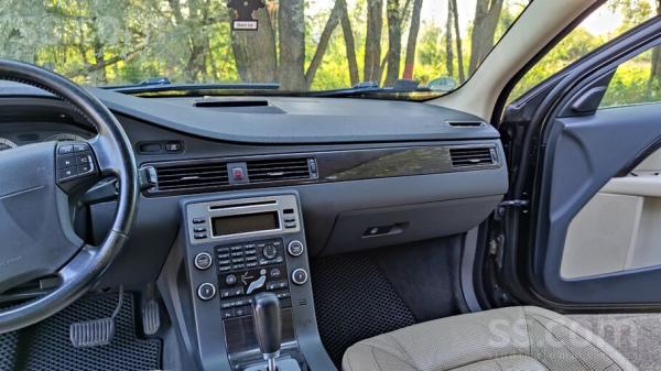 Black Volvo V70 2008 in Jurmala, with an engine capacity of 2.40 L and mileage of 320 thousand km for 4500 €, photo 6 on AUTOMOTO.COM.LV