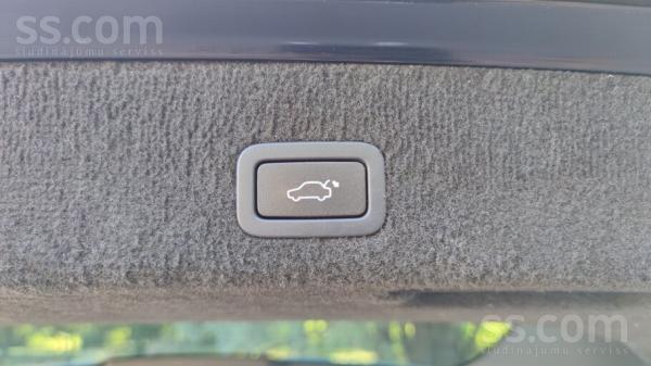 Black Volvo V70 2008 in Jurmala, with an engine capacity of 2.40 L and mileage of 320 thousand km for 4500 €, photo 7 on AUTOMOTO.COM.LV