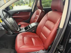 Black Volvo V70 2008 in Taurage, with an engine capacity of 2.40 L and mileage of 287 thousand km for 3700 €, photo 12 on AUTOMOTO.COM.LV