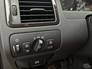 Black Volvo V70 2008 in Taurage, with an engine capacity of 2.40 L and mileage of 287 thousand km for 3700 €, photo 19 on AUTOMOTO.COM.LV