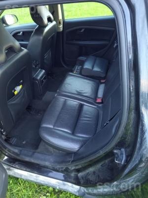Melns Volvo V70 2008 Preiļi, ar dzinēja tilpumu 2.40 L un nobraukumu 299 tūkst. km par 3500 €, foto 5 vietnē AUTOMOTO.COM.LV