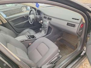 Black Volvo V70 2008 in Marijampole, with an engine capacity of 2.40 L and mileage of 311 thousand km for 2550 €, photo 10 on AUTOMOTO.COM.LV