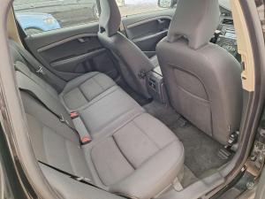 Black Volvo V70 2008 in Marijampole, with an engine capacity of 2.40 L and mileage of 311 thousand km for 2550 €, photo 11 on AUTOMOTO.COM.LV