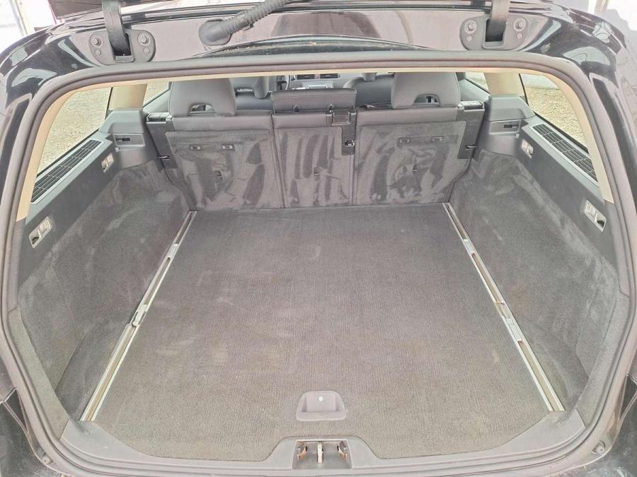 Black Volvo V70 2008 in Marijampole, with an engine capacity of 2.40 L and mileage of 311 thousand km for 2550 €, photo 14 on AUTOMOTO.COM.LV