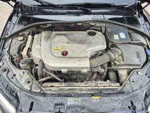 Melns Volvo V70 2008 Bauska, ar dzinēja tilpumu 2.40 L un nobraukumu 244 tūkst. km par 2750 €, foto 12 vietnē AUTOMOTO.COM.LV