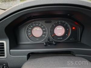Melns Volvo V70 2008 Rīga, ar dzinēja tilpumu 2.40 L un nobraukumu 309 tūkst. km par 3500 €, foto  vietnē AUTOMOTO.COM.LV