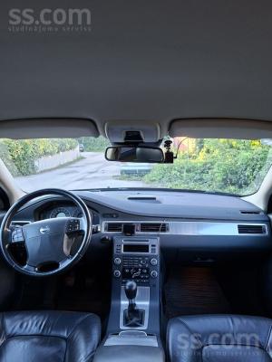 Melns Volvo V70 2008 Rīga, ar dzinēja tilpumu 2.40 L un nobraukumu 309 tūkst. km par 3500 €, foto 11 vietnē AUTOMOTO.COM.LV