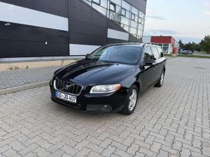 Melns Volvo V70 2008 Kupiškis, ar dzinēja tilpumu 2.40 L un nobraukumu 368 tūkst. km par 4500 €, foto 8 vietnē AUTOMOTO.COM.LV