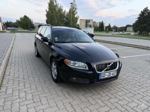 Melns Volvo V70 2008 Kupiškis, ar dzinēja tilpumu 2.40 L un nobraukumu 368 tūkst. km par 4500 €, foto 10 vietnē AUTOMOTO.COM.LV