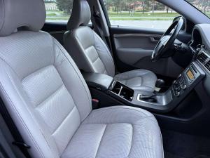 Melns Volvo V70 2008 Kupiškis, ar dzinēja tilpumu 2.40 L un nobraukumu 368 tūkst. km par 4500 €, foto 24 vietnē AUTOMOTO.COM.LV
