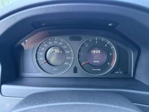Melns Volvo V70 2008 Kupiškis, ar dzinēja tilpumu 2.40 L un nobraukumu 368 tūkst. km par 4500 €, foto 28 vietnē AUTOMOTO.COM.LV