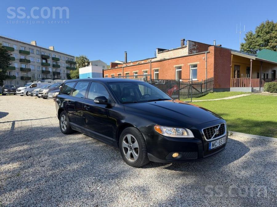 Melns Volvo V70 2008 Ventspils, ar dzinēja tilpumu 2.40 L un nobraukumu 443 tūkst. km par 2990 €, foto 4 vietnē AUTOMOTO.COM.LV