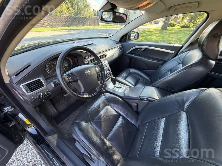Melns Volvo V70 2008 Ventspils, ar dzinēja tilpumu 2.40 L un nobraukumu 443 tūkst. km par 2990 €, foto 11 vietnē AUTOMOTO.COM.LV