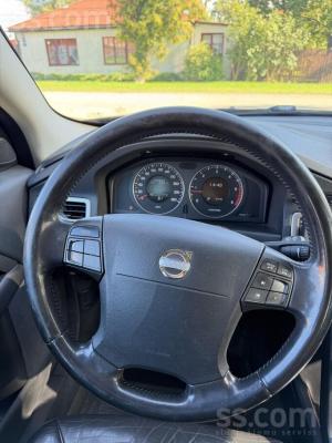 Melns Volvo V70 2008 Ventspils, ar dzinēja tilpumu 2.40 L un nobraukumu 443 tūkst. km par 2990 €, foto 12 vietnē AUTOMOTO.COM.LV