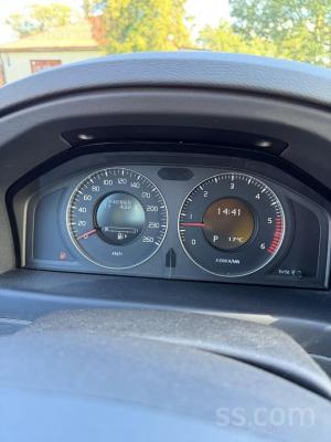 Melns Volvo V70 2008 Ventspils, ar dzinēja tilpumu 2.40 L un nobraukumu 443 tūkst. km par 2990 €, foto 13 vietnē AUTOMOTO.COM.LV