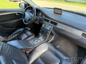 Melns Volvo V70 2008 Ventspils, ar dzinēja tilpumu 2.40 L un nobraukumu 443 tūkst. km par 2990 €, foto 20 vietnē AUTOMOTO.COM.LV