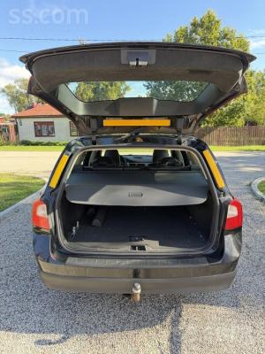Melns Volvo V70 2008 Ventspils, ar dzinēja tilpumu 2.40 L un nobraukumu 443 tūkst. km par 2990 €, foto 24 vietnē AUTOMOTO.COM.LV