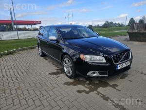 Black Volvo V70 2008 in Jekabpils, with an engine capacity of 2.40 L and mileage of 331 thousand km for 2690 €, photo 4 on AUTOMOTO.COM.LV