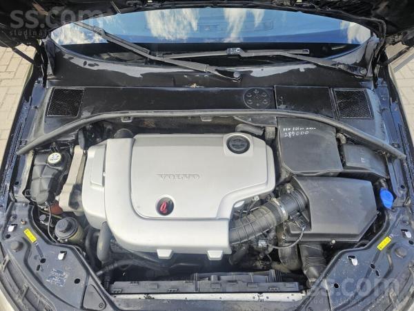 Melns Volvo V70 2008 Jēkabpils, ar dzinēja tilpumu 2.40 L un nobraukumu 331 tūkst. km par 2690 €, foto 6 vietnē AUTOMOTO.COM.LV