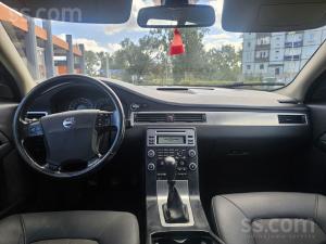 Black Volvo V70 2008 in Jekabpils, with an engine capacity of 2.40 L and mileage of 331 thousand km for 2690 €, photo 8 on AUTOMOTO.COM.LV