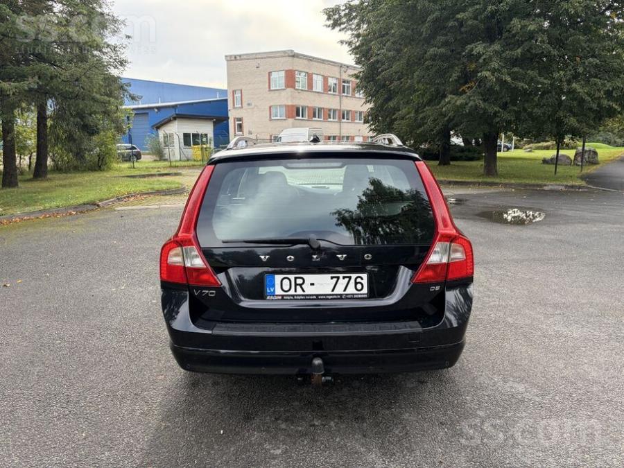 Melns Volvo V70 2008 Ogre, ar dzinēja tilpumu 2.40 L un nobraukumu 0 tūkst. km par 5350 €, foto 5 vietnē AUTOMOTO.COM.LV