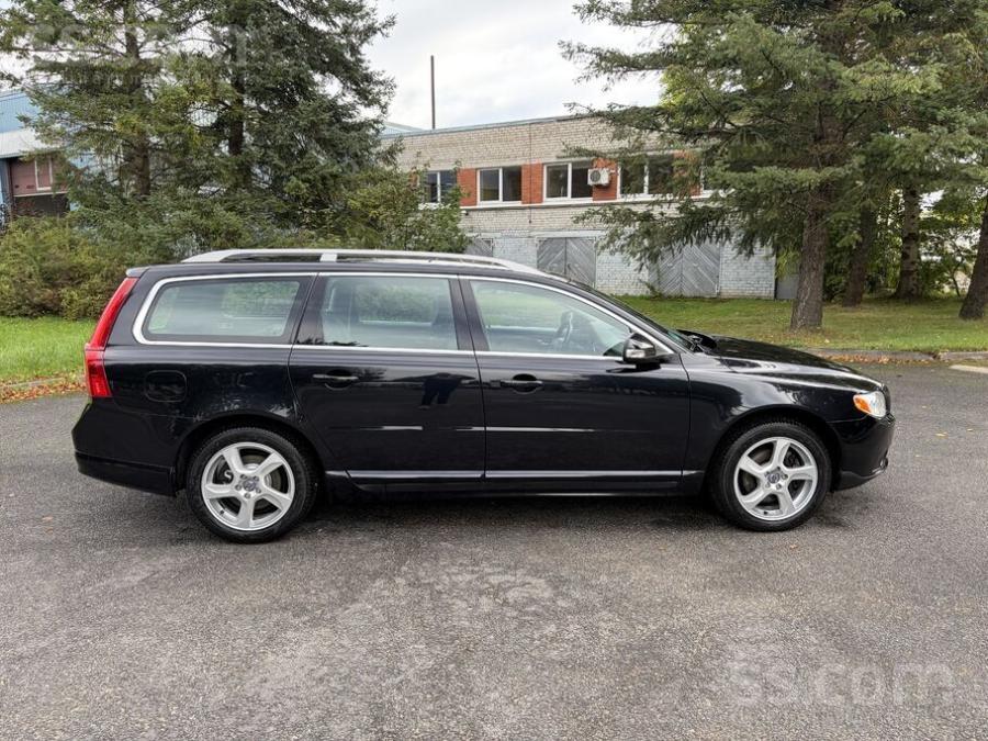 Melns Volvo V70 2008 Ogre, ar dzinēja tilpumu 2.40 L un nobraukumu 0 tūkst. km par 5350 €, foto 8 vietnē AUTOMOTO.COM.LV