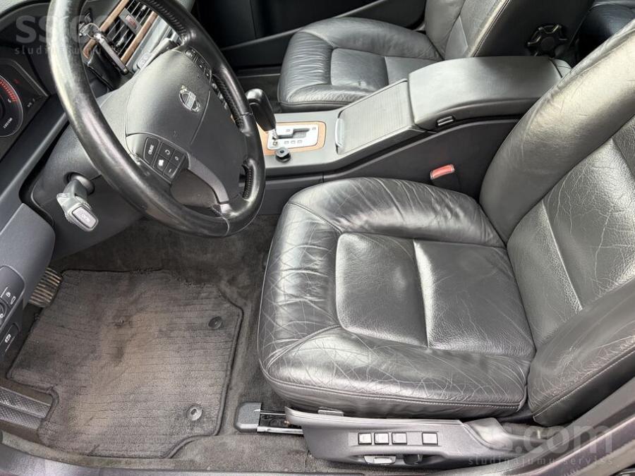 Melns Volvo V70 2008 Ogre, ar dzinēja tilpumu 2.40 L un nobraukumu 0 tūkst. km par 5350 €, foto 14 vietnē AUTOMOTO.COM.LV