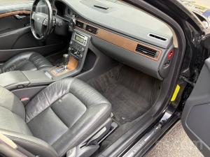 Melns Volvo V70 2008 Ogre, ar dzinēja tilpumu 2.40 L un nobraukumu 0 tūkst. km par 5350 €, foto 26 vietnē AUTOMOTO.COM.LV