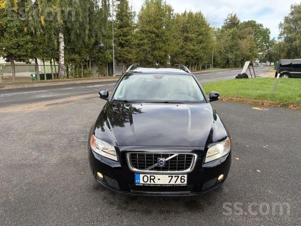 Volvo V70 2008 in Ogre on AUTOMOTO.COM.LV Black Volvo V70 2008 in Ogre, with an engine capacity of 2.40 L and mileage of 0 thousand km for 5350 β¬, photo 10 on AUTOMOTO.COM.LV