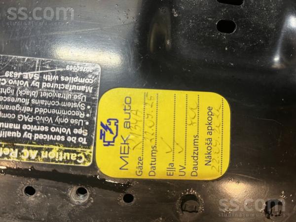 Black Volvo V70 2008 in Riga, with an engine capacity of 2.40 L and mileage of 317 thousand km for 4150 €, photo 10 on AUTOMOTO.COM.LV