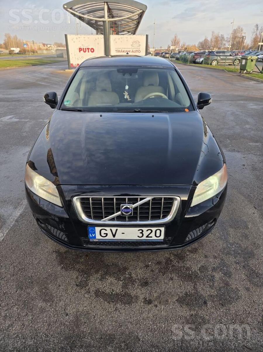Melns Volvo V70 2008 Alūksne, ar dzinēja tilpumu 2.40 L un nobraukumu 428 tūkst. km par 3100 €, foto 1 vietnē AUTOMOTO.COM.LV