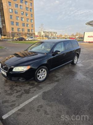 Melns Volvo V70 2008 Alūksne, ar dzinēja tilpumu 2.40 L un nobraukumu 428 tūkst. km par 3100 €, foto 3 vietnē AUTOMOTO.COM.LV