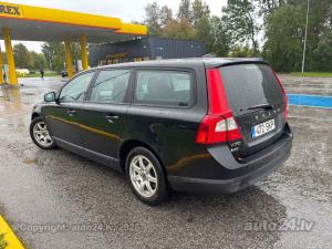 Черный Вольво В70 2008 в Таллин, объемом двигателя 2.00 л и пробегом 326 тыс. км за 2999 €, фото 3 на AUTOMOTO.COM.LV