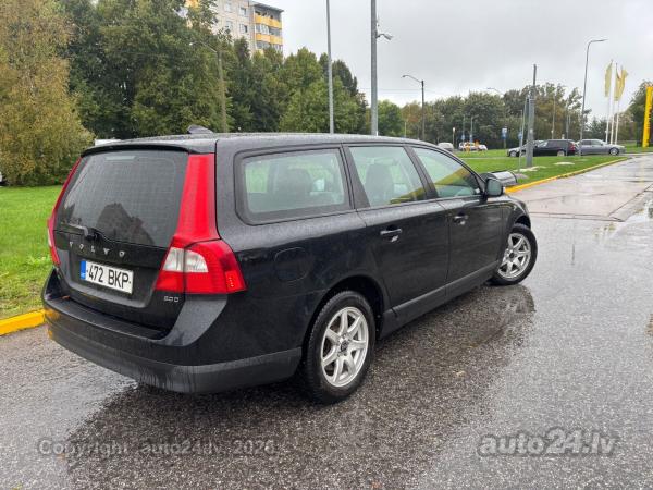 Черный Вольво В70 2008 в Таллин, объемом двигателя 2.00 л и пробегом 326 тыс. км за 2999 €, фото 5 на AUTOMOTO.COM.LV