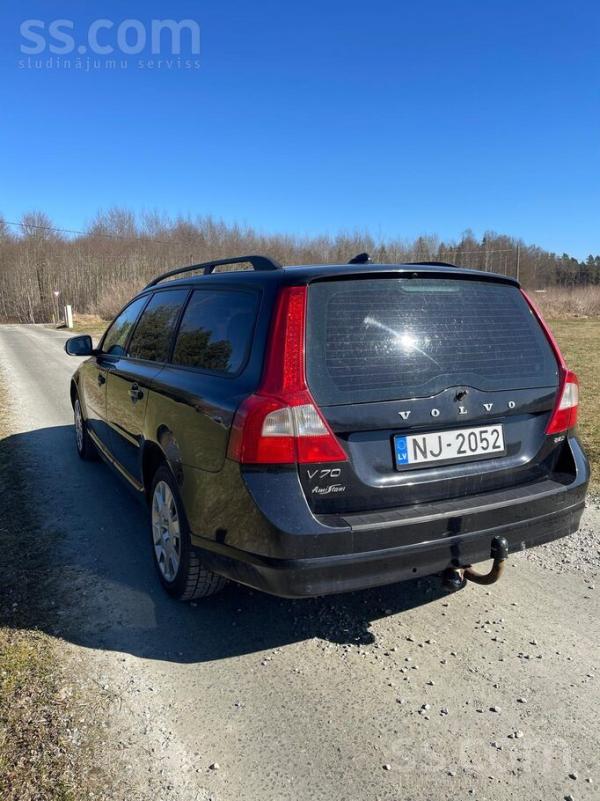 Black Volvo V70 2008 in Riga, with an engine capacity of 2.40 L and mileage of 226 thousand km for 2300 €, photo 6 on AUTOMOTO.COM.LV