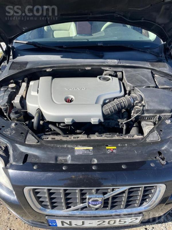 Black Volvo V70 2008 in Riga, with an engine capacity of 2.40 L and mileage of 226 thousand km for 2300 €, photo 7 on AUTOMOTO.COM.LV