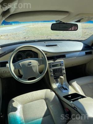 Black Volvo V70 2008 in Riga, with an engine capacity of 2.40 L and mileage of 226 thousand km for 2300 €, photo 8 on AUTOMOTO.COM.LV