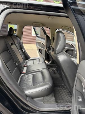 Black Volvo V70 2008 in Valmiera, with an engine capacity of 2.40 L and mileage of 342 thousand km for 3200 €, photo 13 on AUTOMOTO.COM.LV