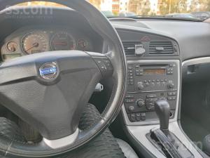 Черный Вольво В70 2008 в Рига, объемом двигателя 2.40 л и пробегом 515 тыс. км за 2200 €, фото 8 на AUTOMOTO.COM.LV