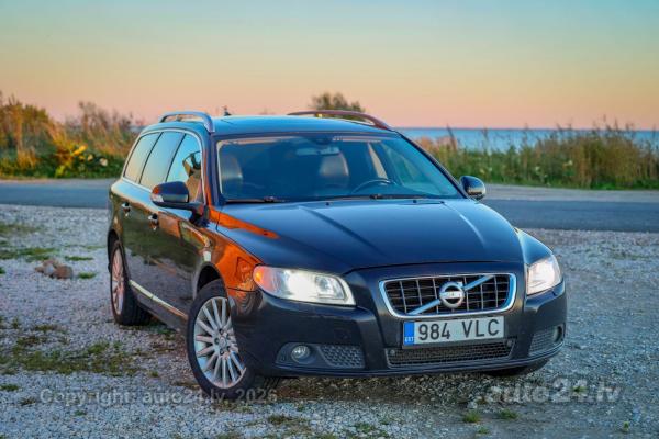 Volvo V70 2008 Tallina vietnē Melns Volvo V70 2008 Tallina, ar dzinēja tilpumu 2.40 L un nobraukumu 308 tūkst. km par 4700 €, foto 1 vietnē AUTOMOTO.COM.LV