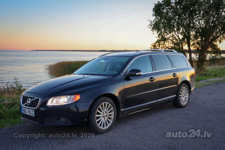 Melns Volvo V70 2008 Tallina, ar dzinēja tilpumu 2.40 L un nobraukumu 308 tūkst. km par 4700 €, foto 16 vietnē AUTOMOTO.COM.LV