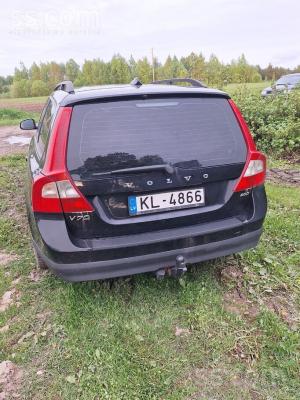 Black Volvo V70 2009 in Rezekne, with an engine capacity of 2.00 L and mileage of 315 thousand km for 3600 €, photo 3 on AUTOMOTO.COM.LV
